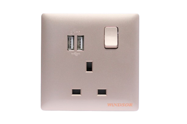 Windsor Innova Gold 13A 1 Gang Universal Socket with USB - 91456CH ...
